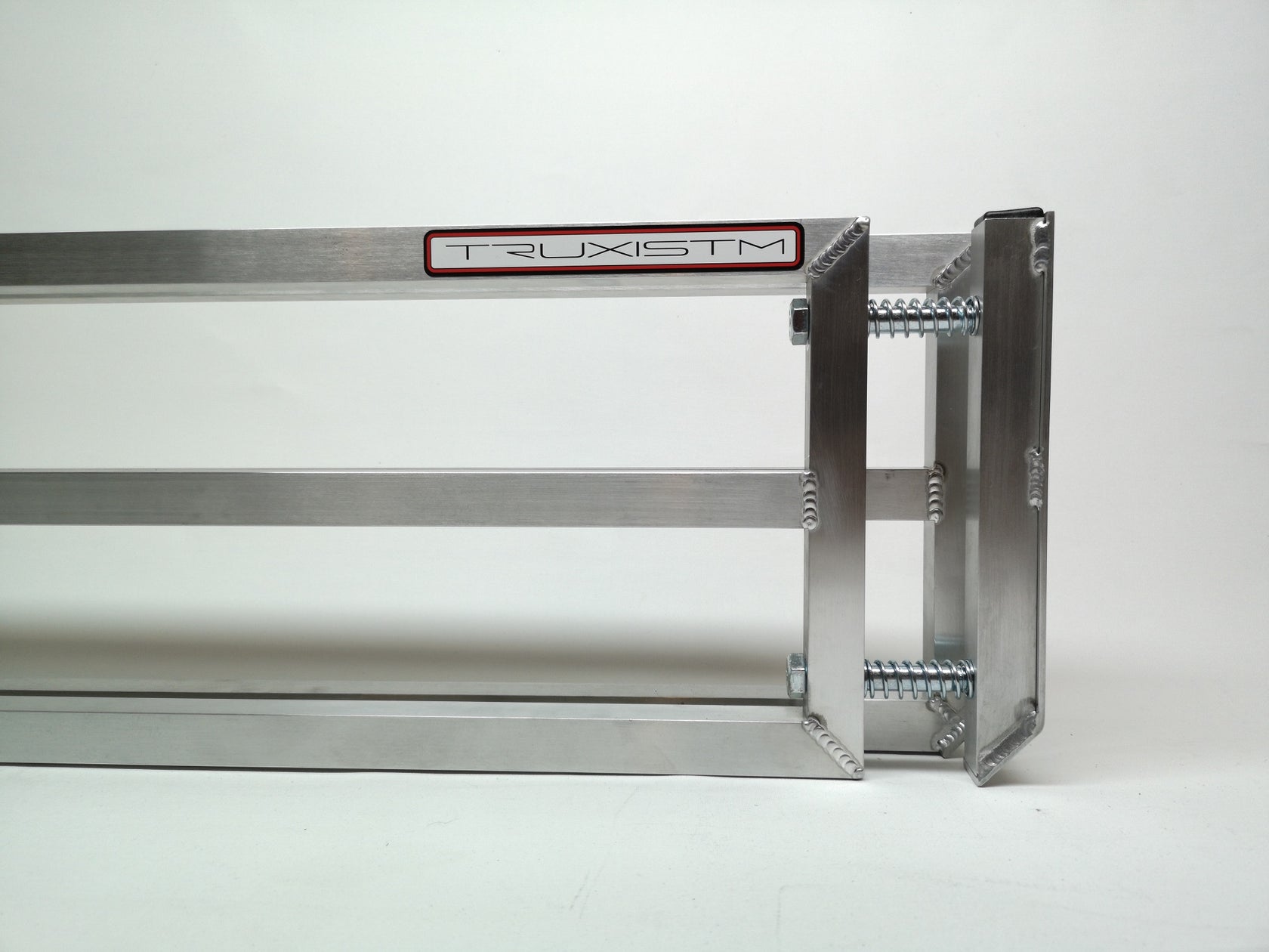 Truxistm Truck Bed Divider